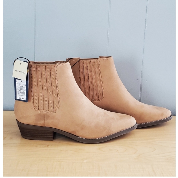 Universal Thread | Shoes | Nwt Universal Thread Boot | Poshmark